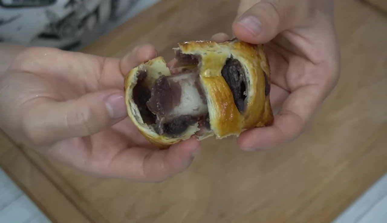 Anko Mochi Pie Recipe: Easy Mochi & Sweet Bean Paste Delight