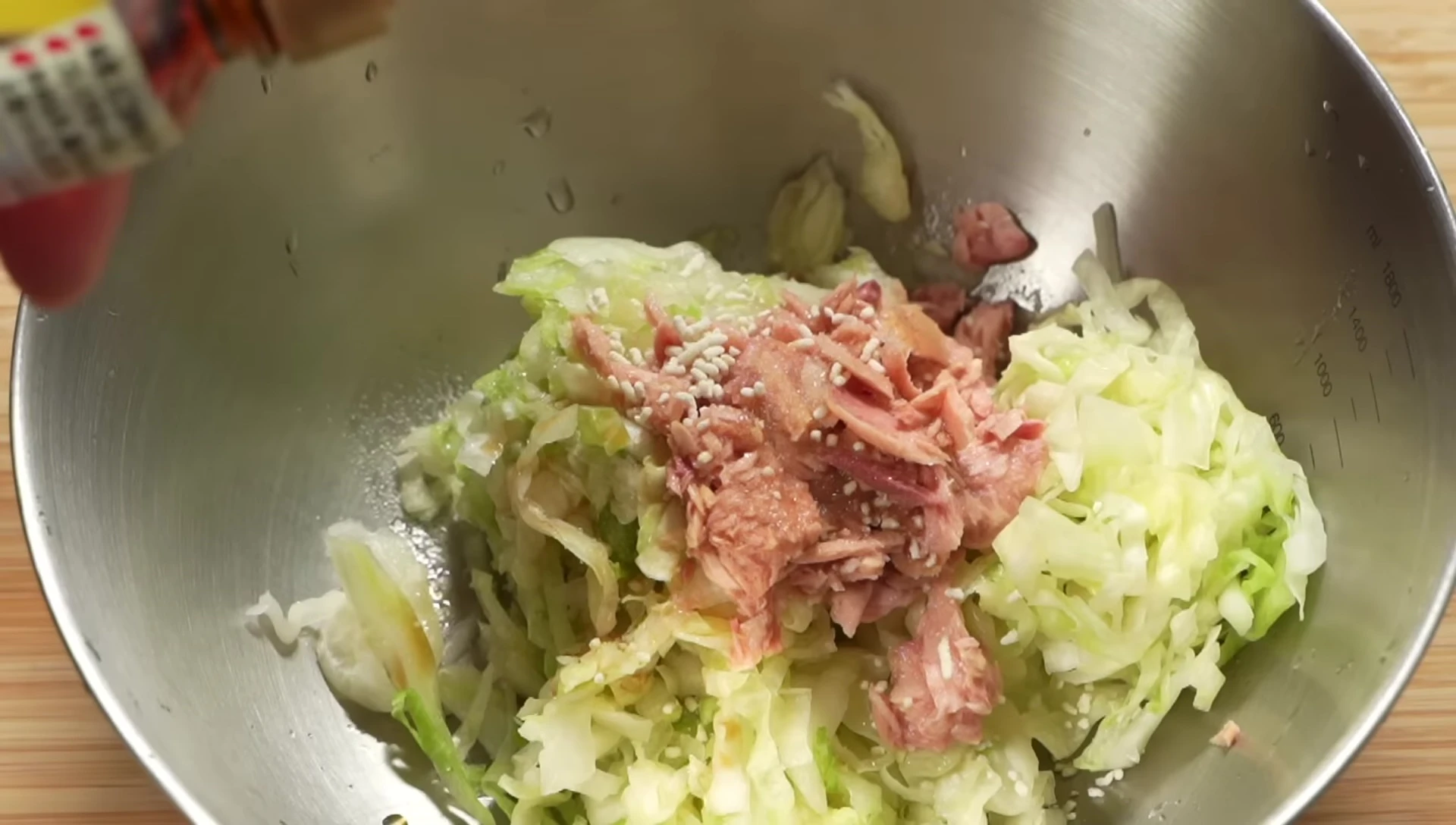 Easy Tuna Cabbage Salad: Quick & Delicious Japanese Recipe