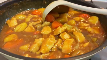Easy Peasy Japanese Curry Rice (Karē Raisu) Recipe!