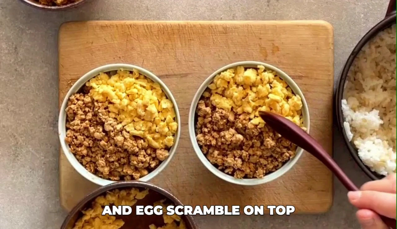 Easy Vegetarian Soboro Don (Japanese Rice Bowl) Recipe