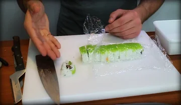 Mastering the Art of Sushi Rolling: Achieving Perfect Slices Every Time
